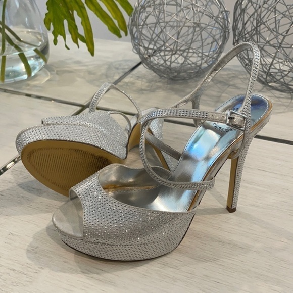 I. Miller | Shoes | I Miller Silver Sparkly Glitter Strappy Heels | Poshmark